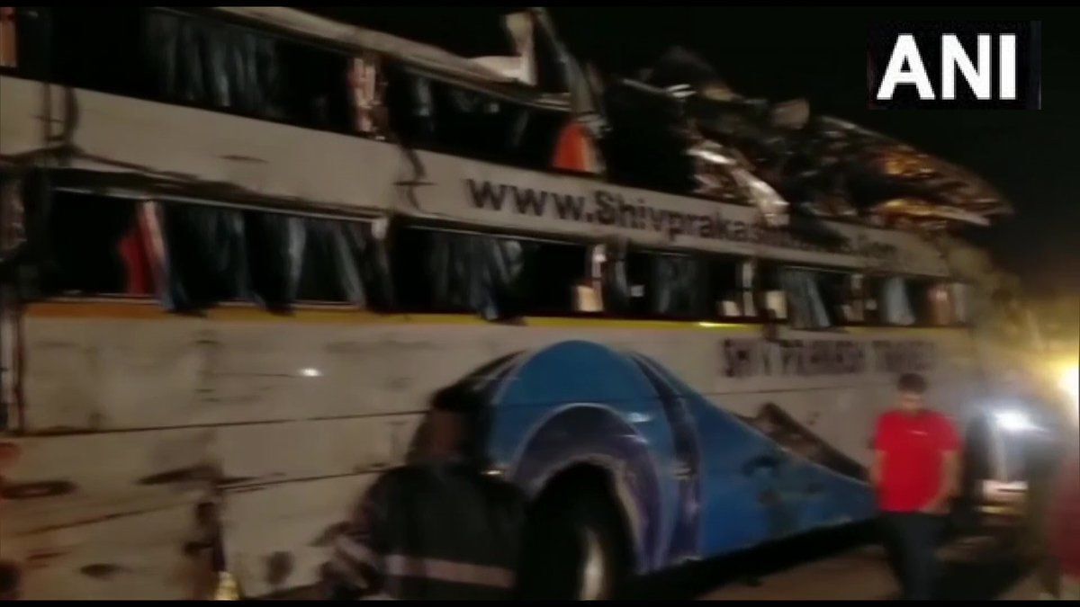 Accident on Yamuna Expressway, three passengers killed, 40 injured, double decker bus overturned ...