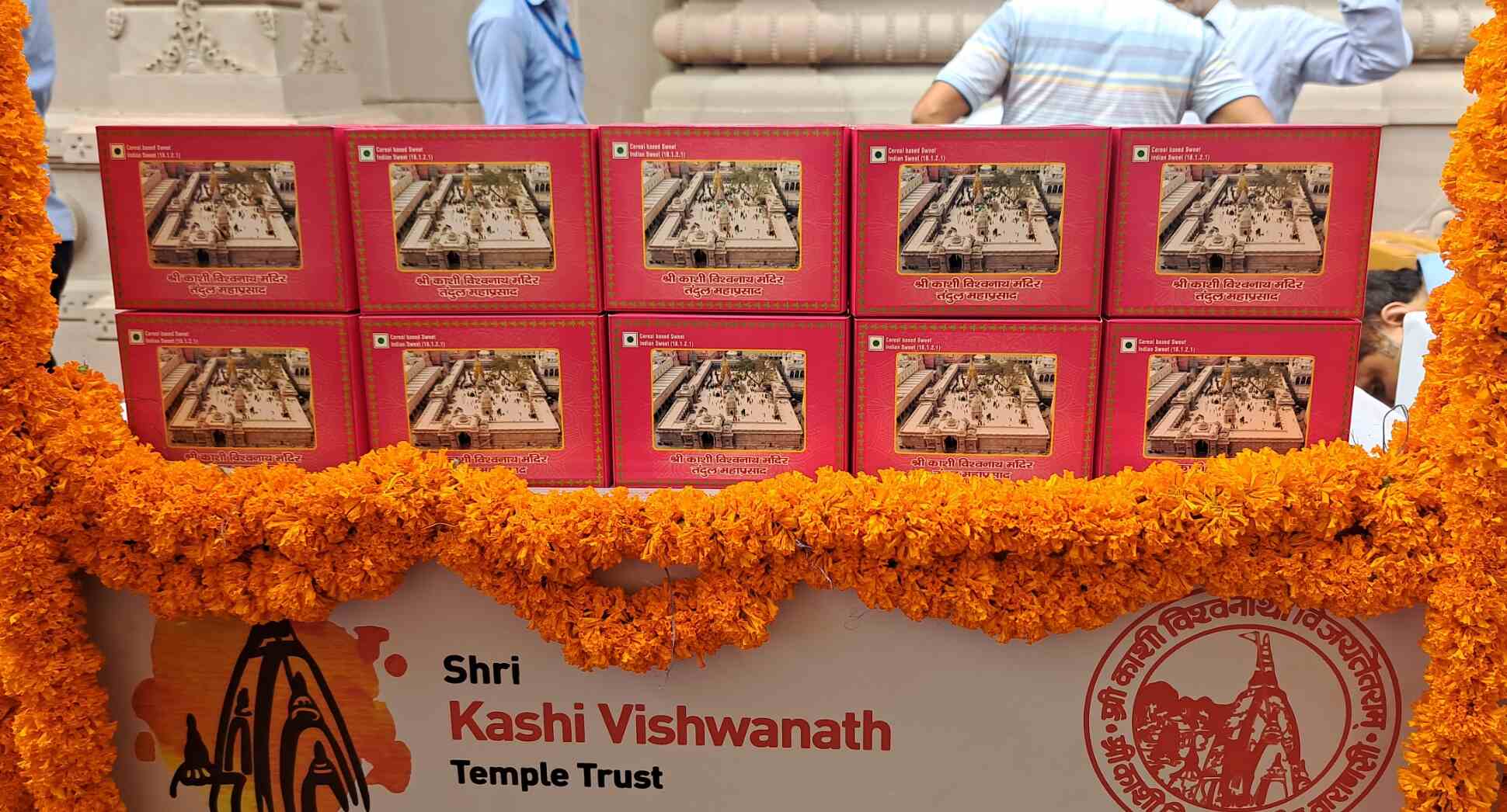 Kashi Vishwanath temple's Prasad changed, sale of new Prasad starts ...